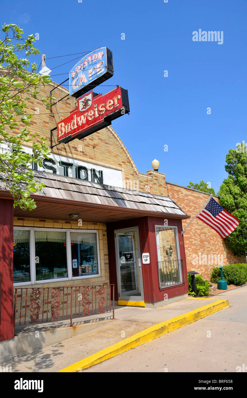 Historic Ariston Cafe along Route 66 Litchfield Illinois Stock Photo ...