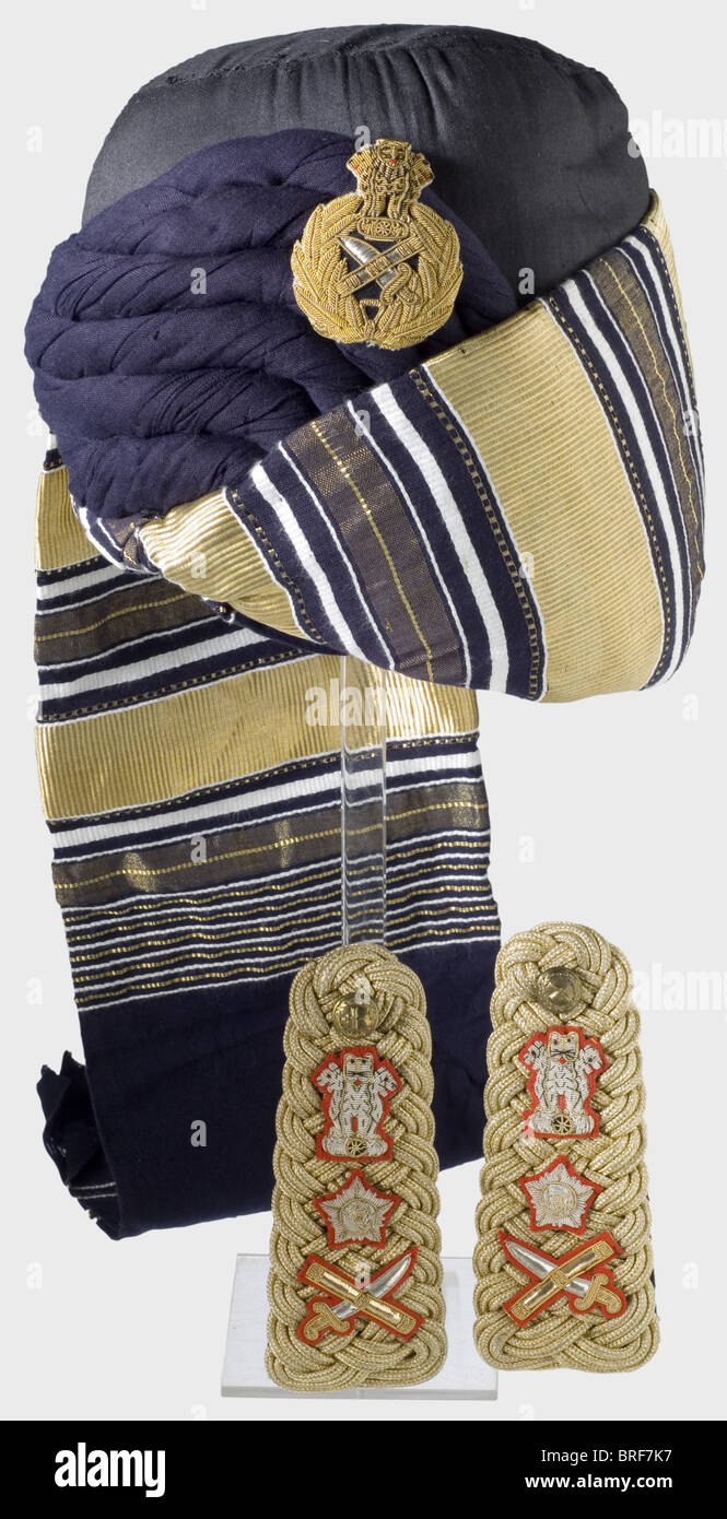 General Vidjajadb Pradit - a turban and shoulder boards, for the ...