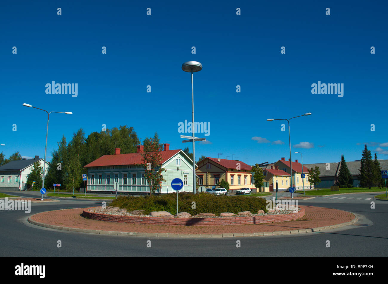 Blue house roundabout hi-res stock photography and images - Alamy