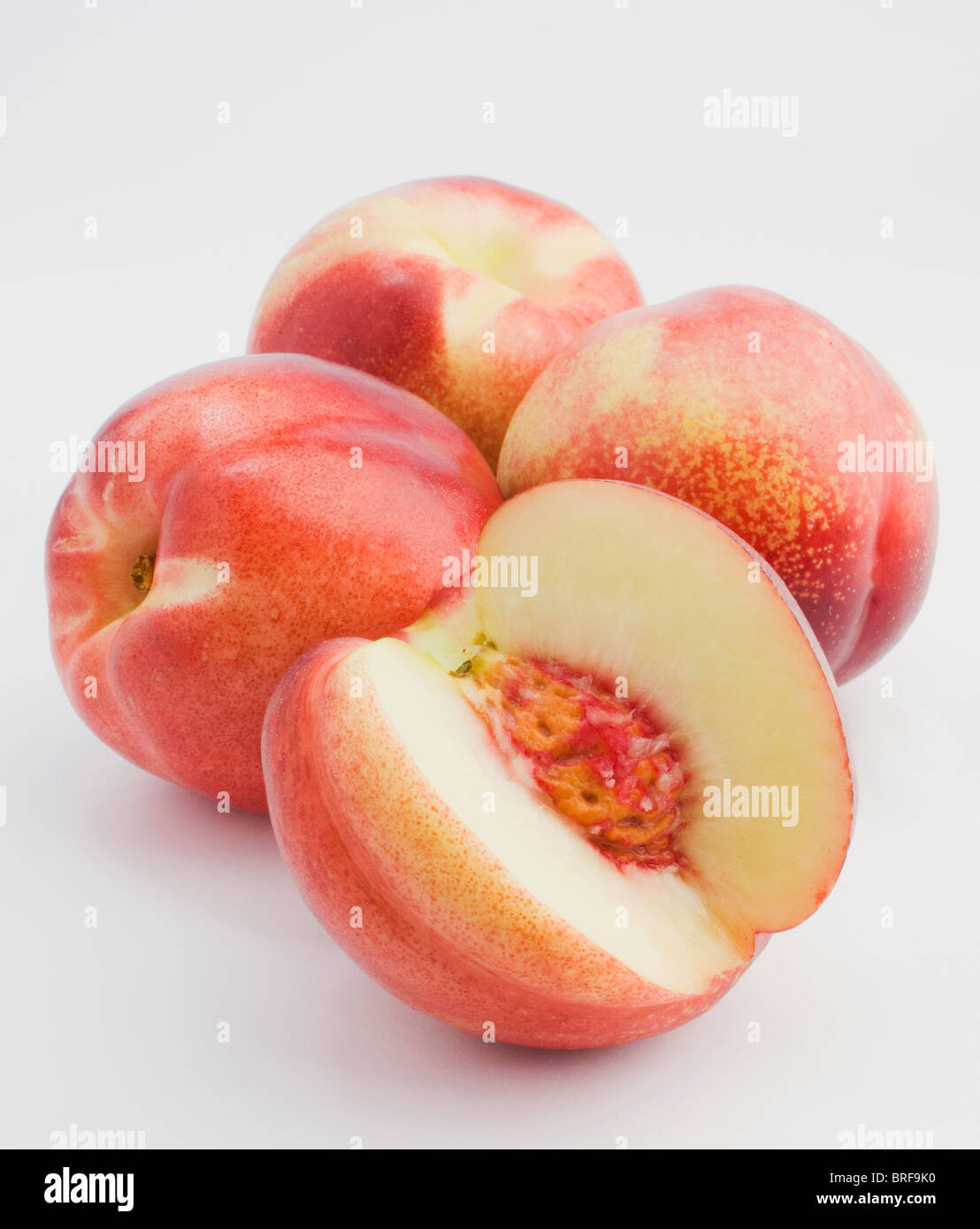 Nectarine snow pearl hi-res stock photography and images - Alamy