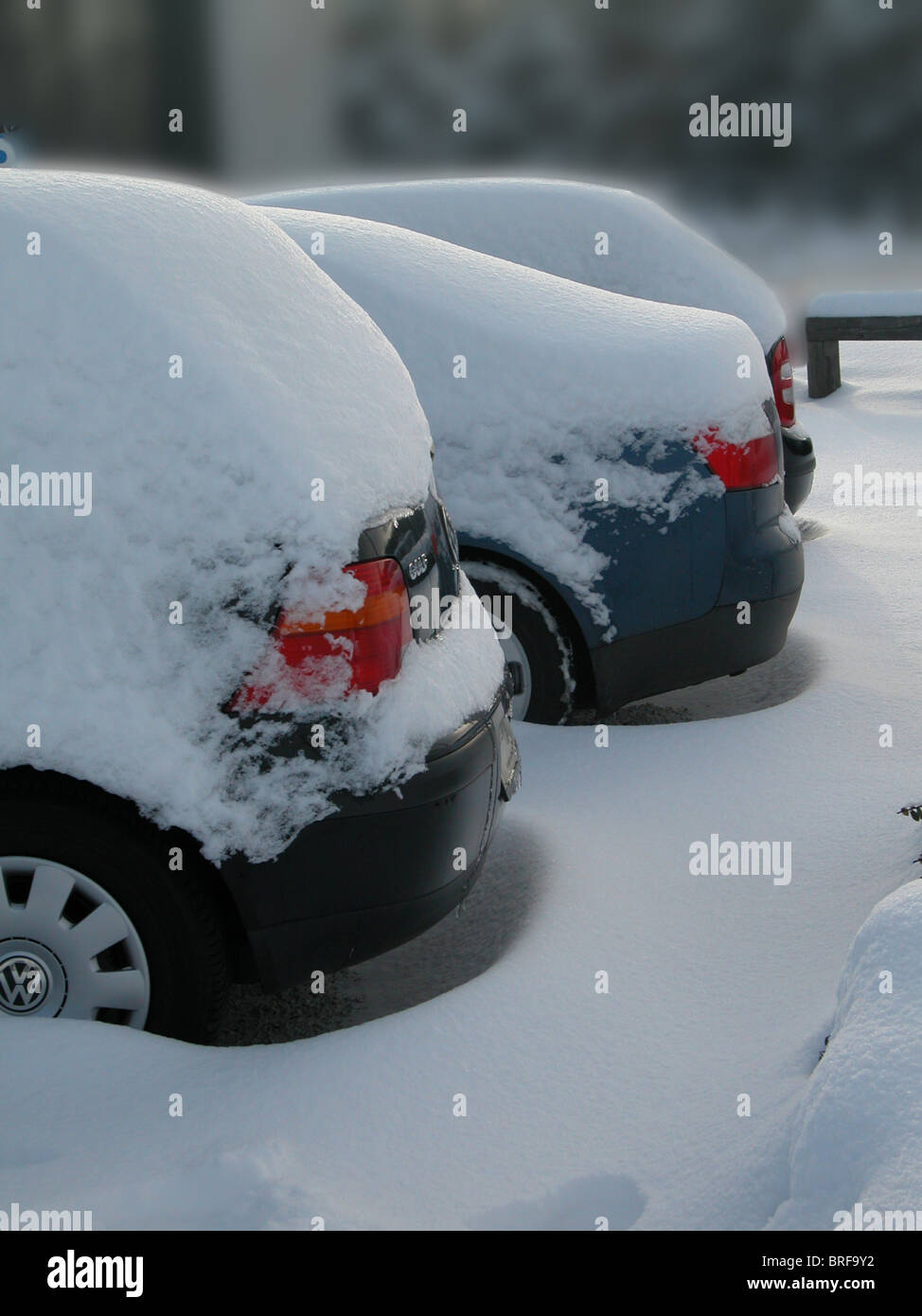 Cars in the snow Stock Photo - Alamy