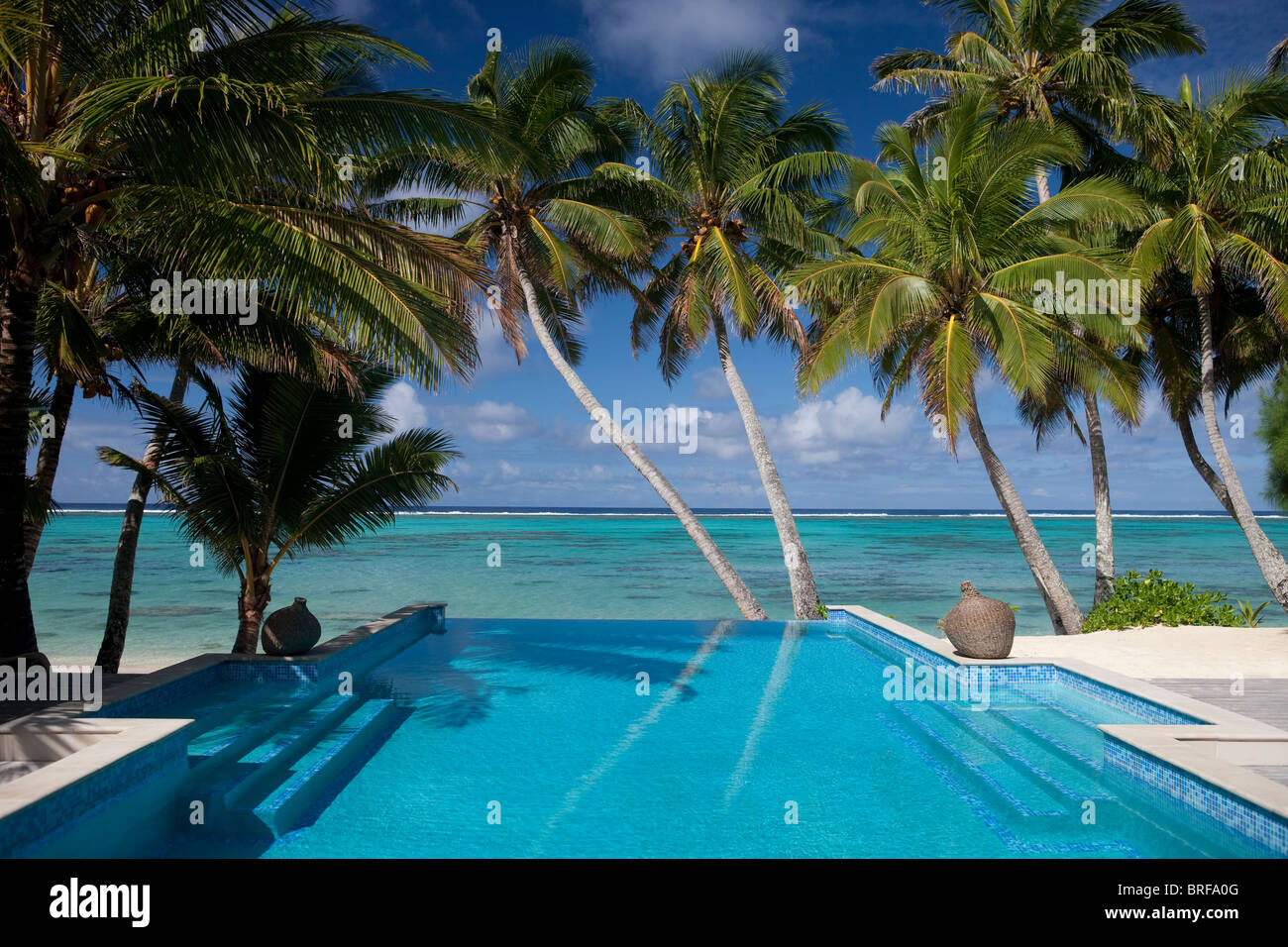 Infinity pool in the Cook Islands Stock Photo - Alamy