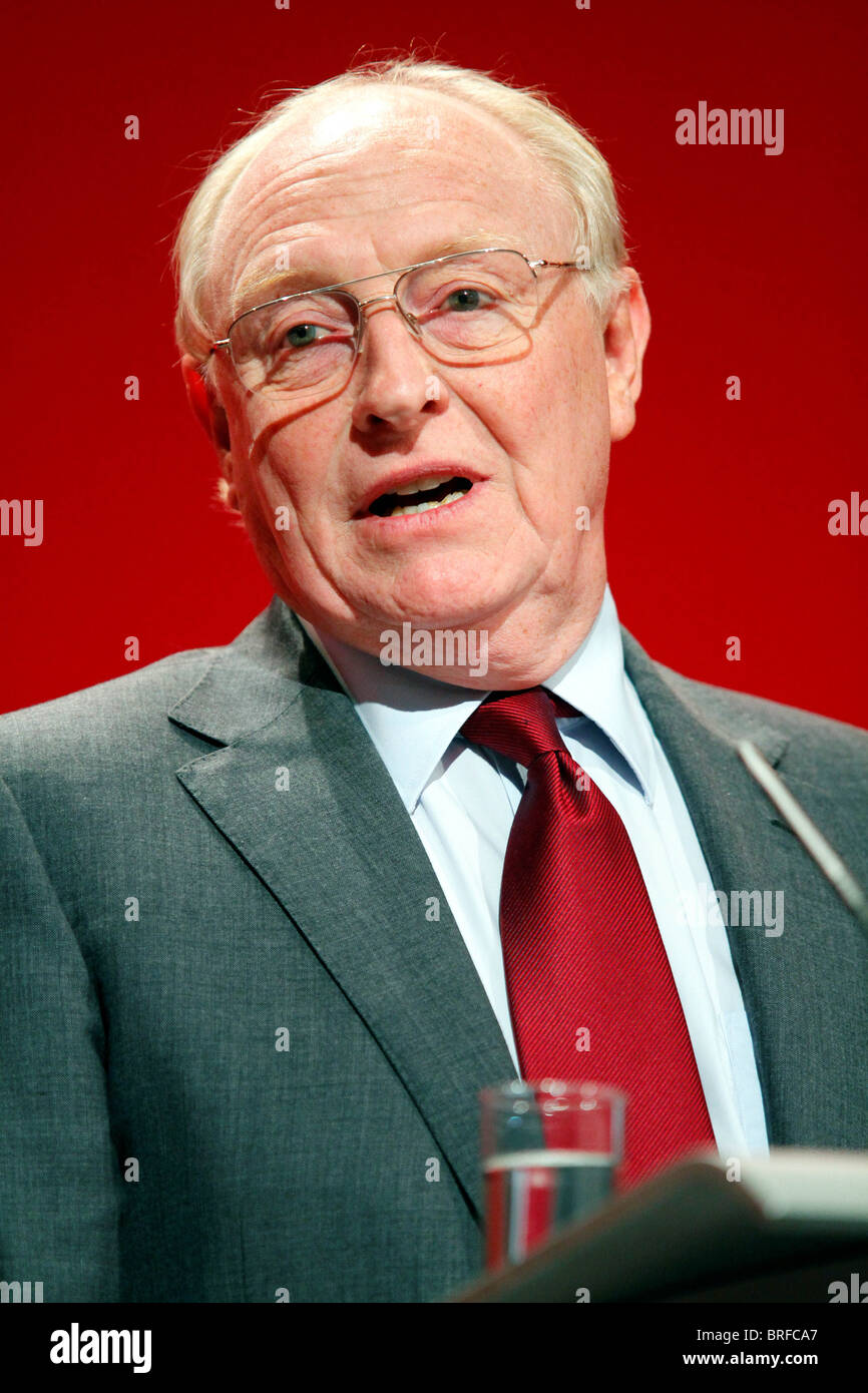 Lord kinnock hi-res stock photography and images - Alamy