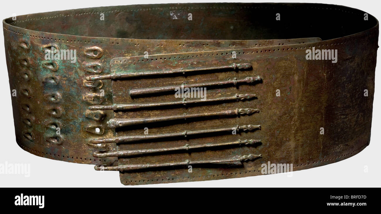 Bronze elongated object hi-res stock photography and images - Alamy