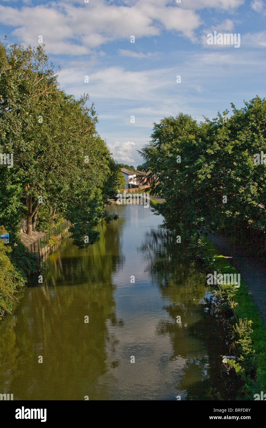 Leeds -Liverpool canal Maghull merseyside Stock Photo - Alamy