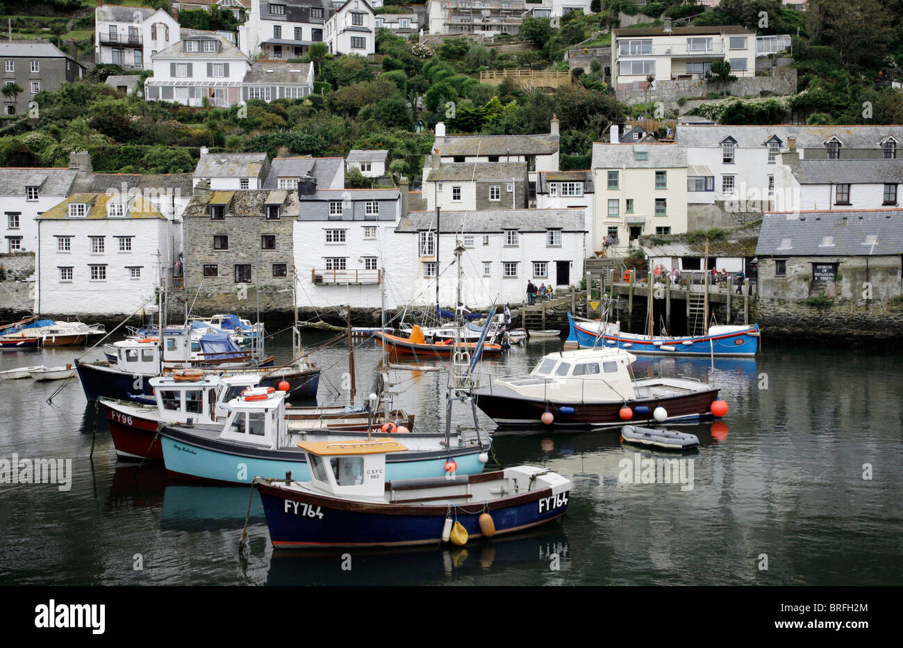 Harbours cornwall hi-res stock photography and images - Alamy