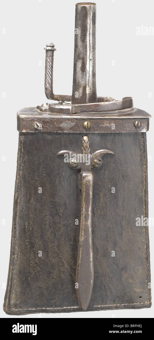 An italian powder flask hi-res stock photography and images - Alamy