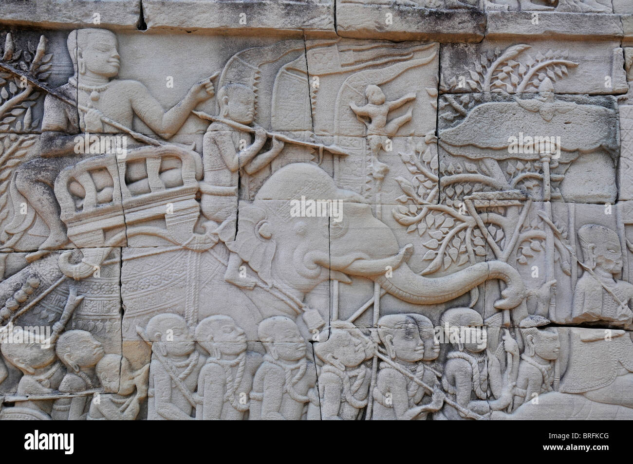 Angkor Wat temple details, bas relief galleries, southern section ...