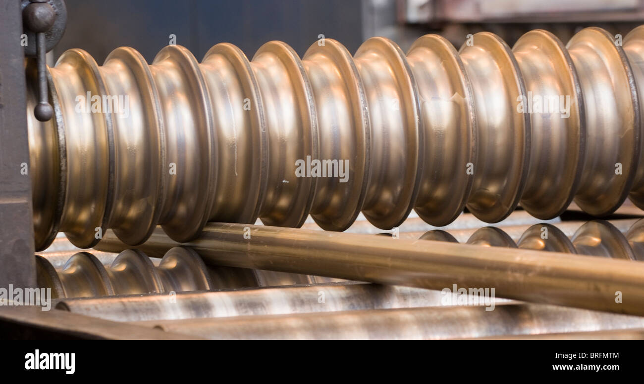 Copper pipe hi-res stock photography and images - Alamy