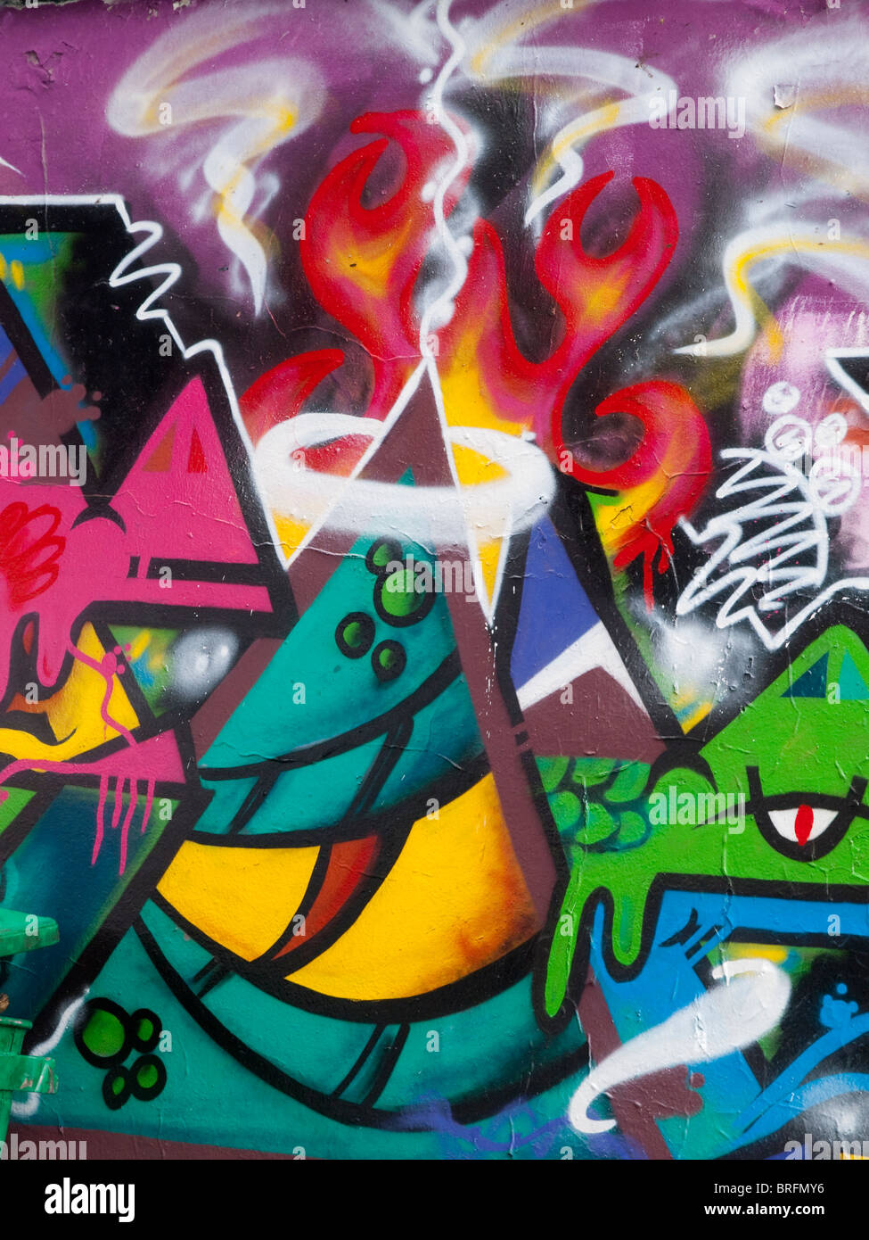 Nottingham nottinghamshire graffiti hi-res stock photography and images ...