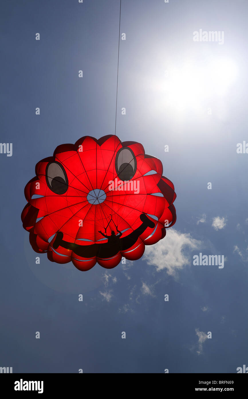 Parascending parascender hi-res stock photography and images - Alamy