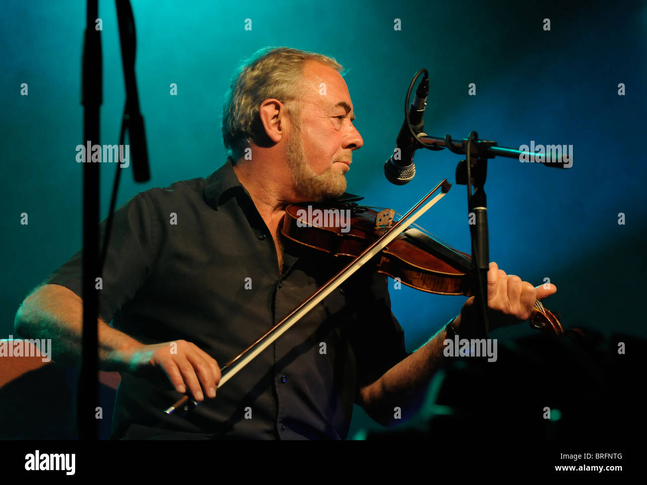 Aly Bain Scottish Shetland Musician Fiddle Player Stock Photo - Alamy