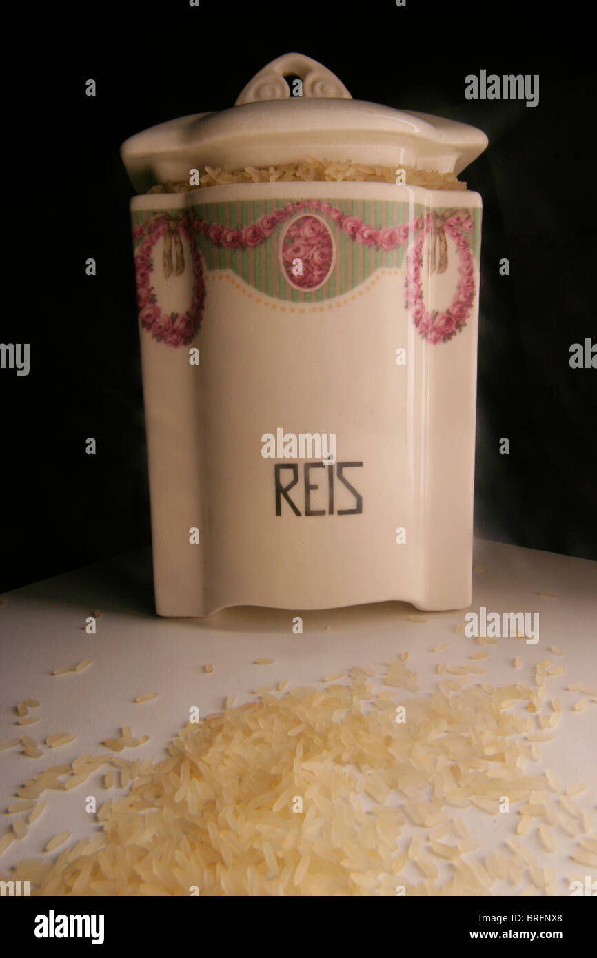 rice in porcelain Stock Photo - Alamy