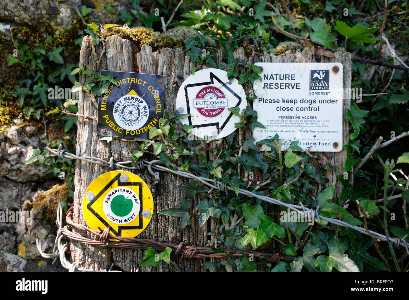 Signs for trekking paths hi-res stock photography and images - Alamy
