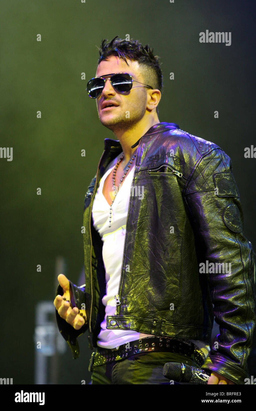 PETER ANDRE IN CONCERT Stock Photo - Alamy