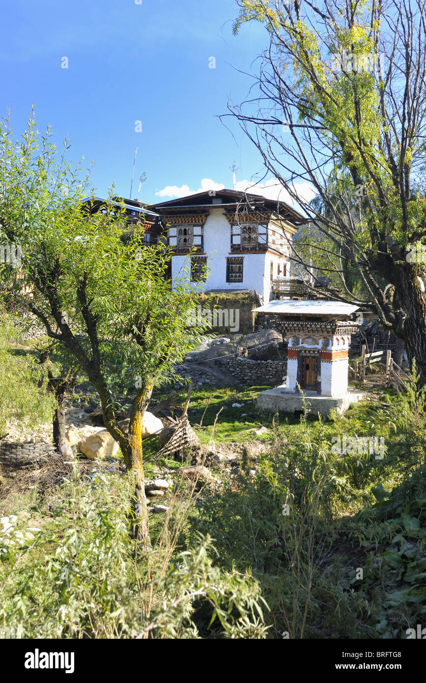 Bhutanese house hi-res stock photography and images - Alamy