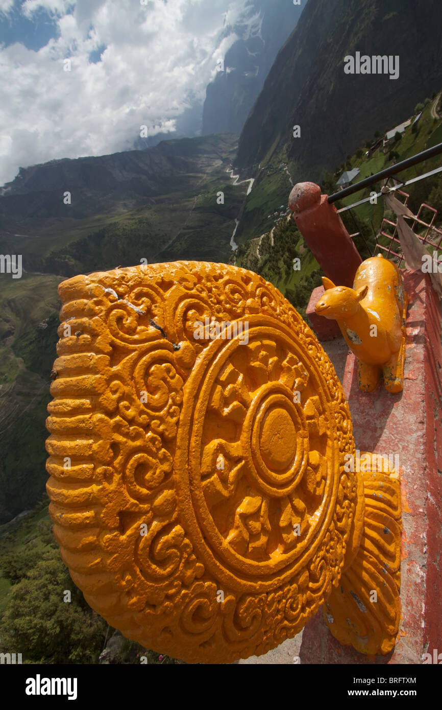The Boudhanath's wheel of Dharmaon the shashur gompa in keylong Stock ...