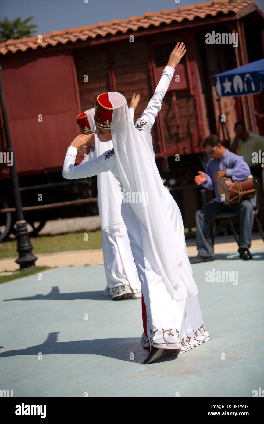 Turkish girls hi-res stock photography and images - Alamy
