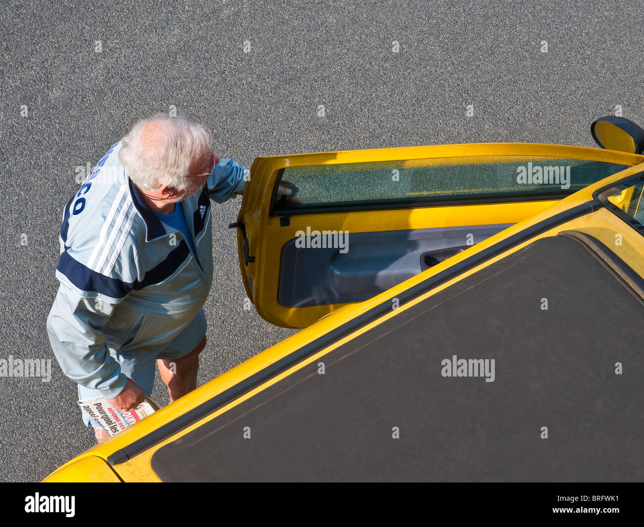 Car overhead door open hi-res stock photography and images - Alamy