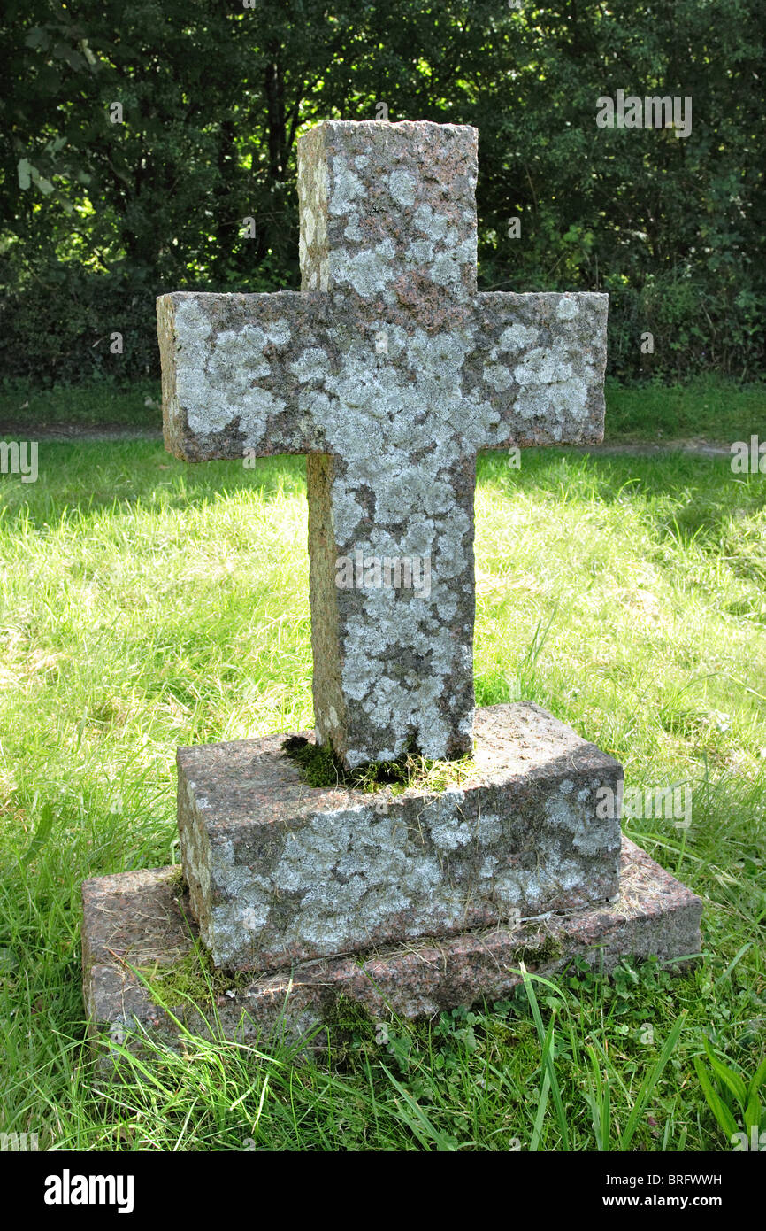 A simple granite cross Stock Photo - Alamy