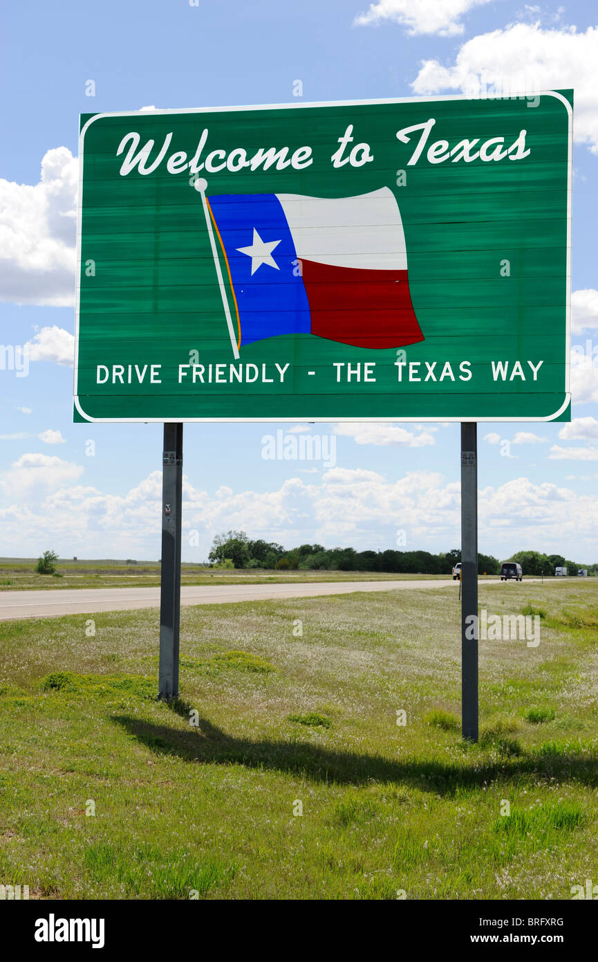 Texas State Line Sign Stock Photo - Alamy