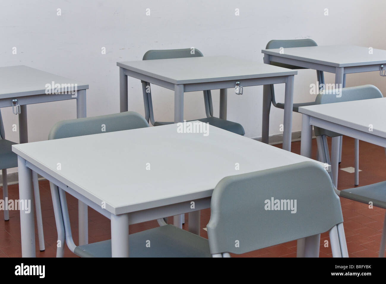 Empty classroom and teacher hi-res stock photography and images - Alamy