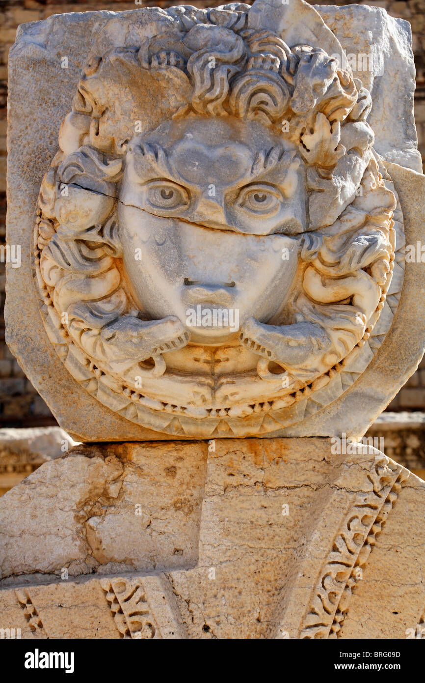Sculpted medusa hi-res stock photography and images - Alamy