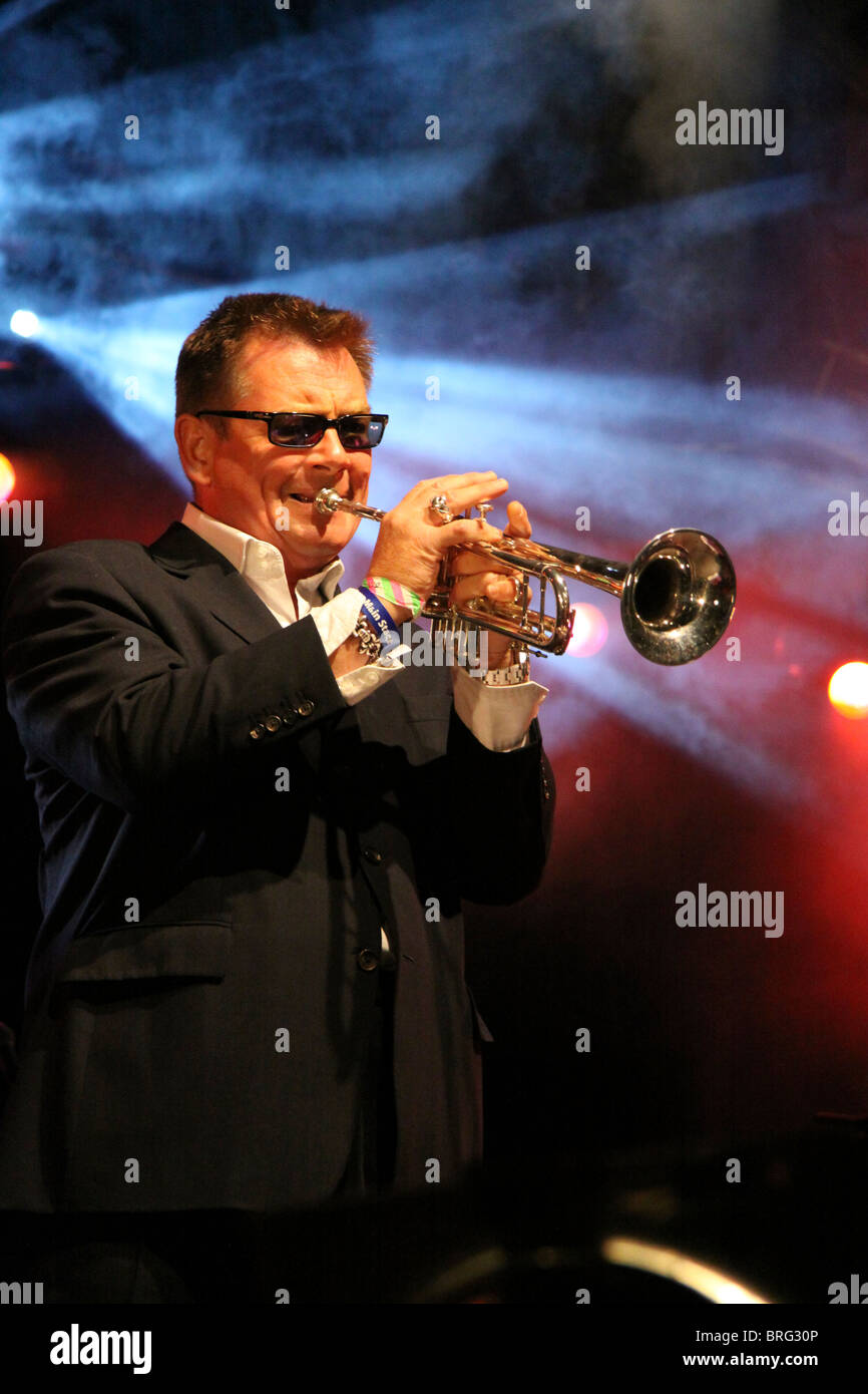 Madness band hi-res stock photography and images - Alamy