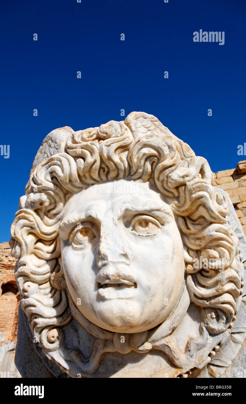 Sculpted medusa hi-res stock photography and images - Alamy