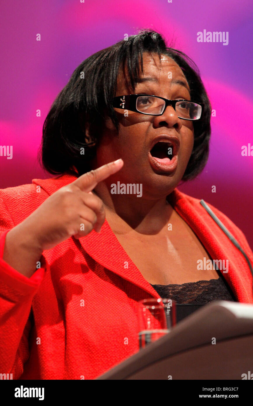 Labour party mp diane abbott hi-res stock photography and images - Alamy