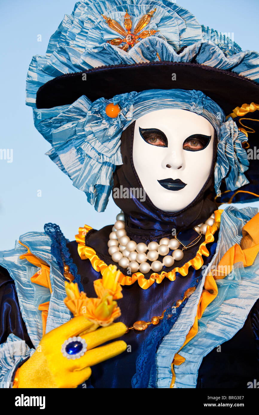 Venice Carnival costume Stock Photo - Alamy