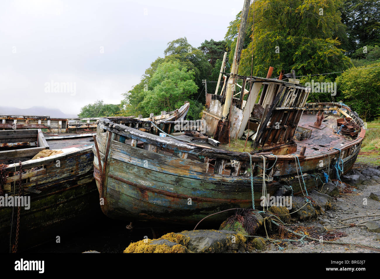 Derelict boat hi-res stock photography and images - Alamy