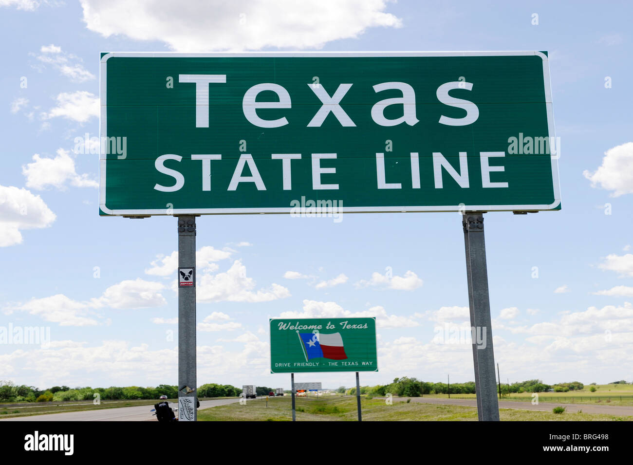 Texas State Line Sign Stock Photo - Alamy