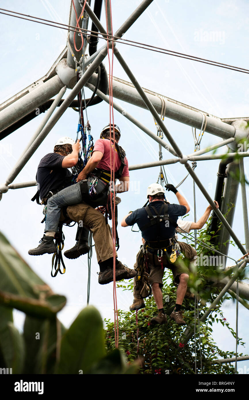 Rope Hanging From Building Stock Photos & Rope Hanging From Building ...