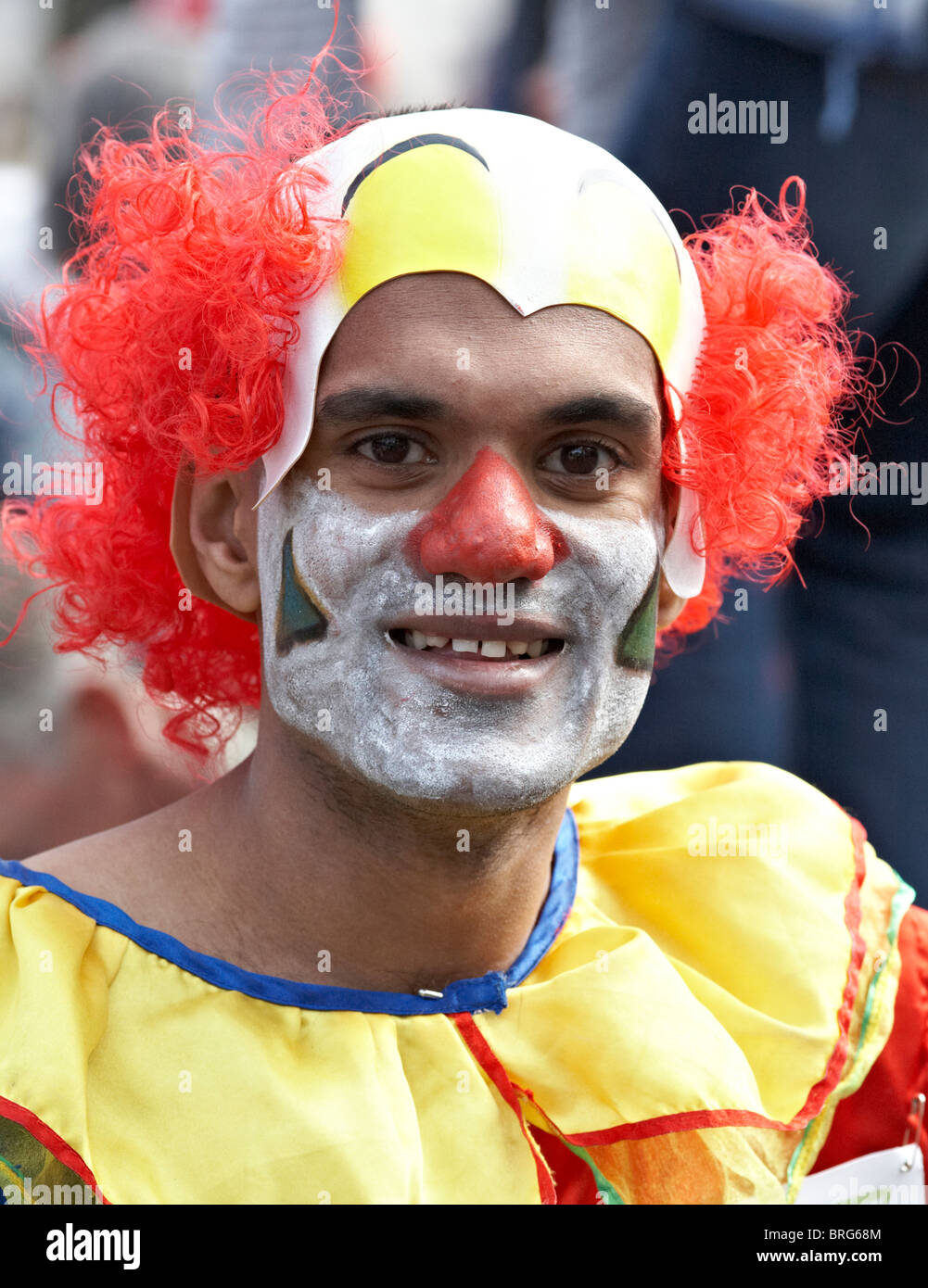 Clown At The London Marathon London UK Europe Stock Photo - Alamy