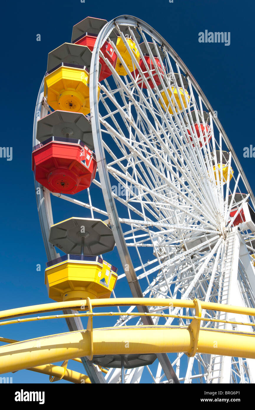 Ferris wheel at an amusement park Stock Photo - Alamy
