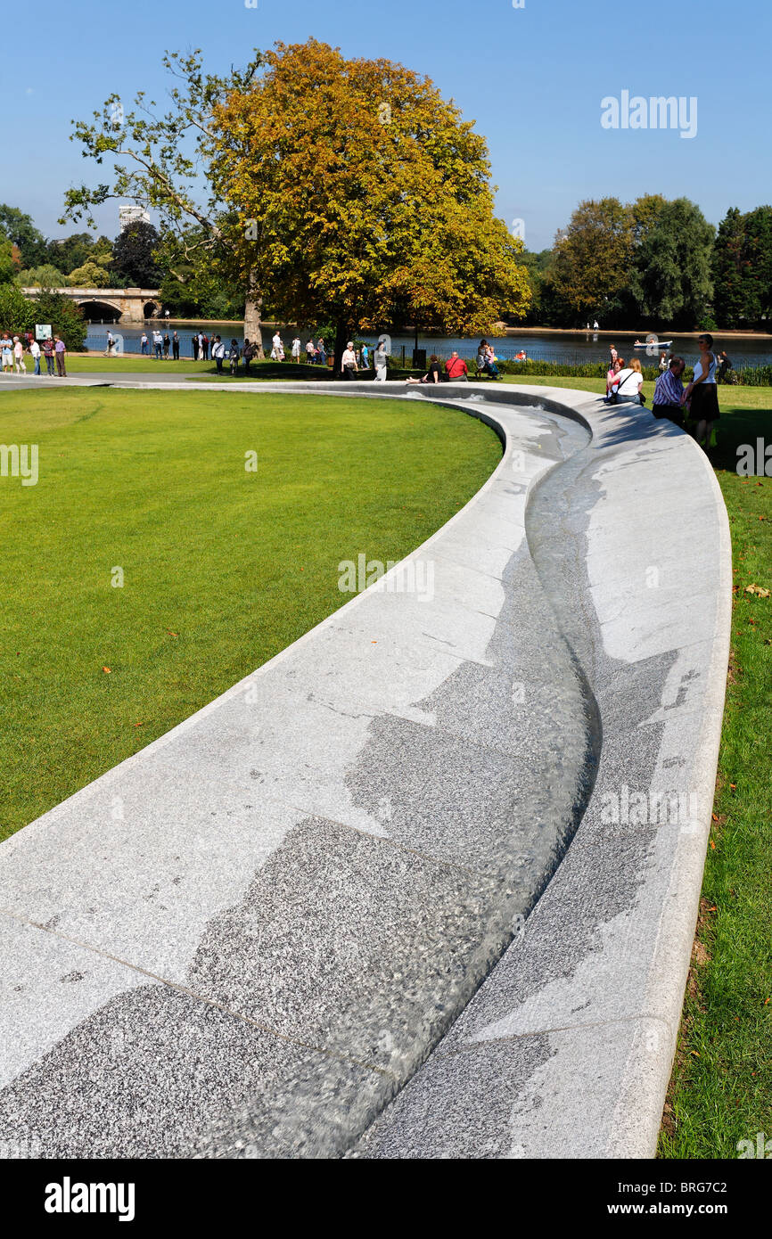 The Princess Diana Memorial Fountain designed by Kathryn Gustafson ...