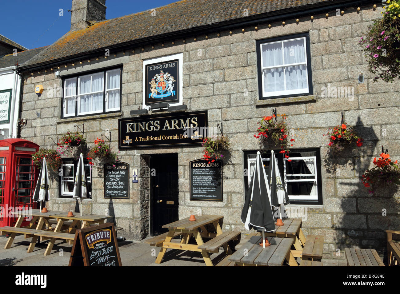 Kings arms inn hi-res stock photography and images - Alamy