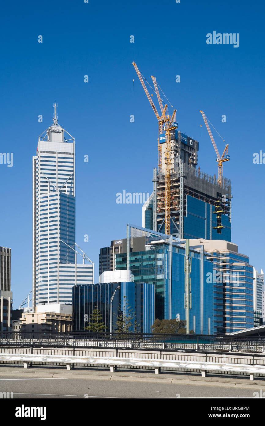 Perth Skyscraper Construction Building Stock Photos & Perth Skyscraper ...