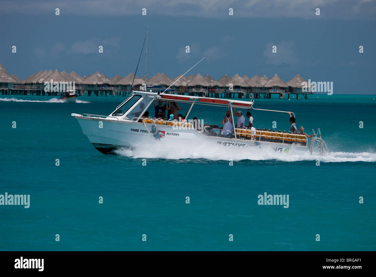 French polynesia dive boat hi-res stock photography and images - Alamy