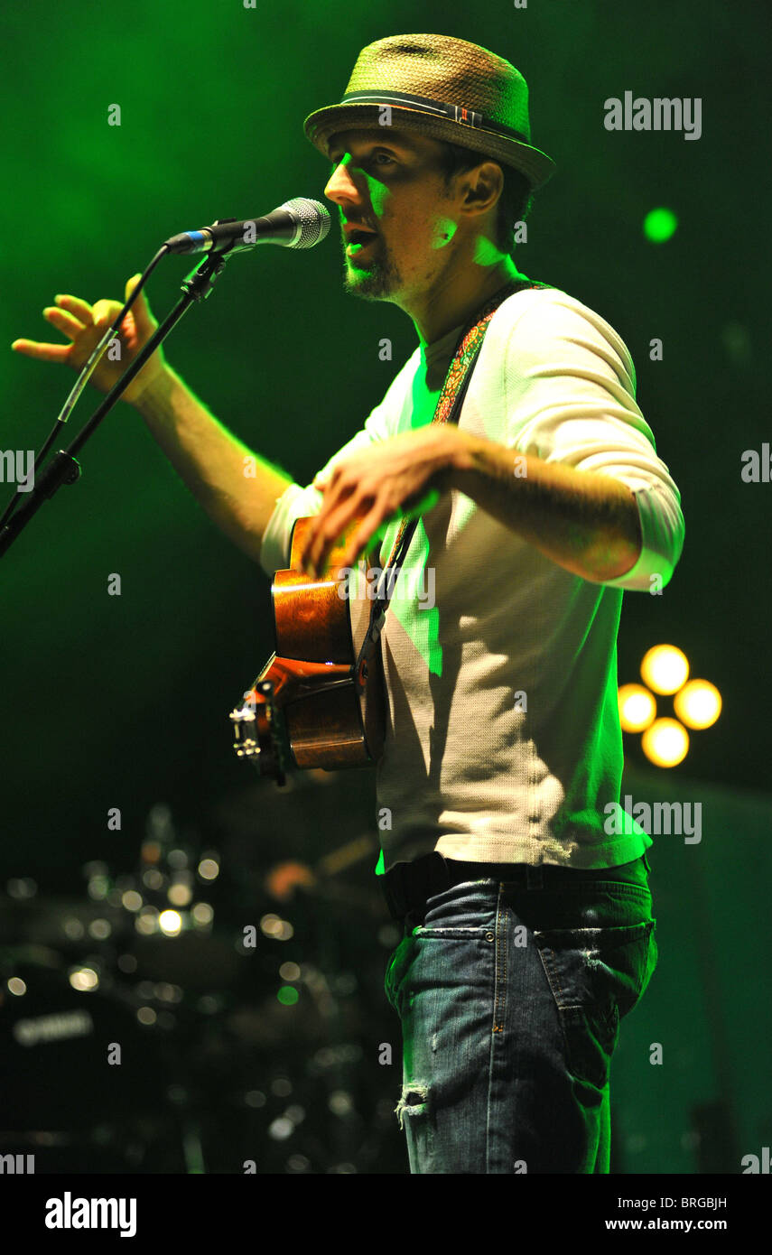 Jason Mraz performs on stage at the HMV Hammersmith Apollo on the 5th ...