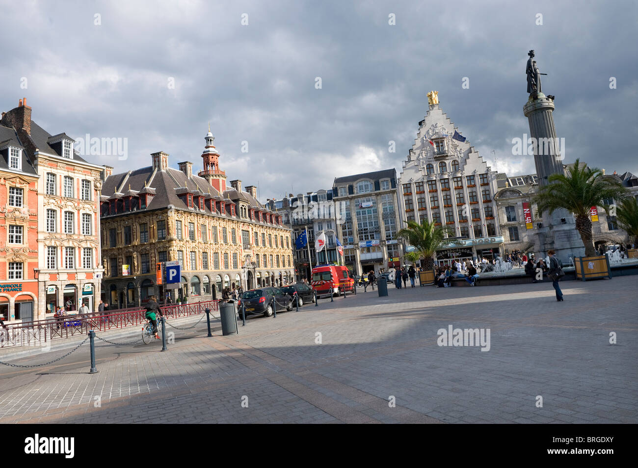 Lille buildings hi-res stock photography and images - Alamy