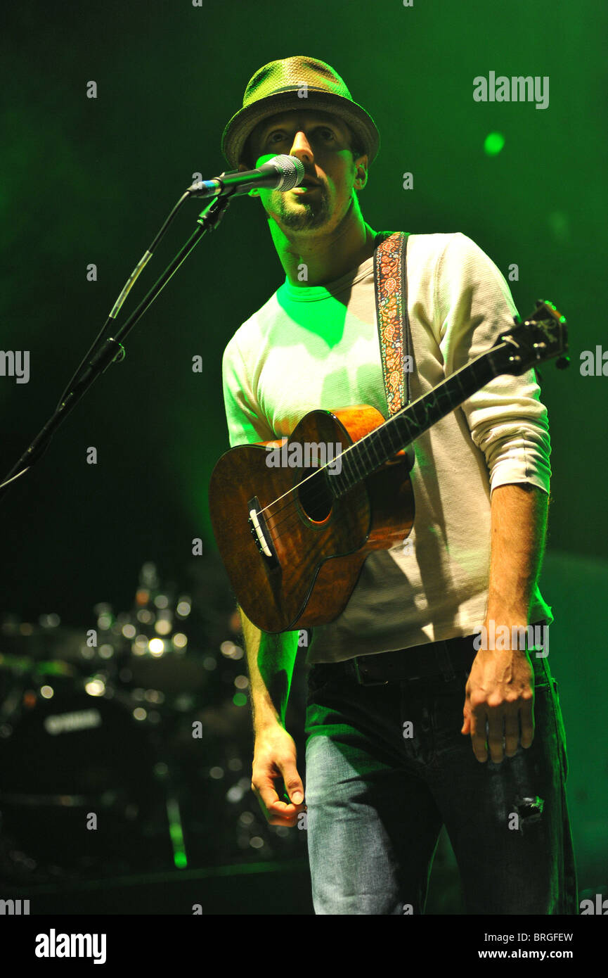 Jason Mraz performs on stage at the HMV Hammersmith Apollo on the 5th ...