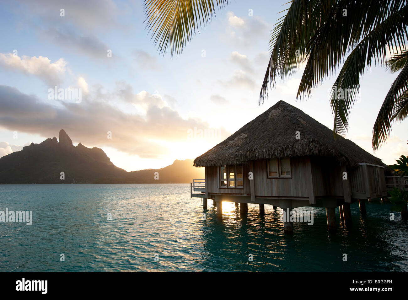 French Polynesia Sunset Resort High Resolution Stock Photography and ...