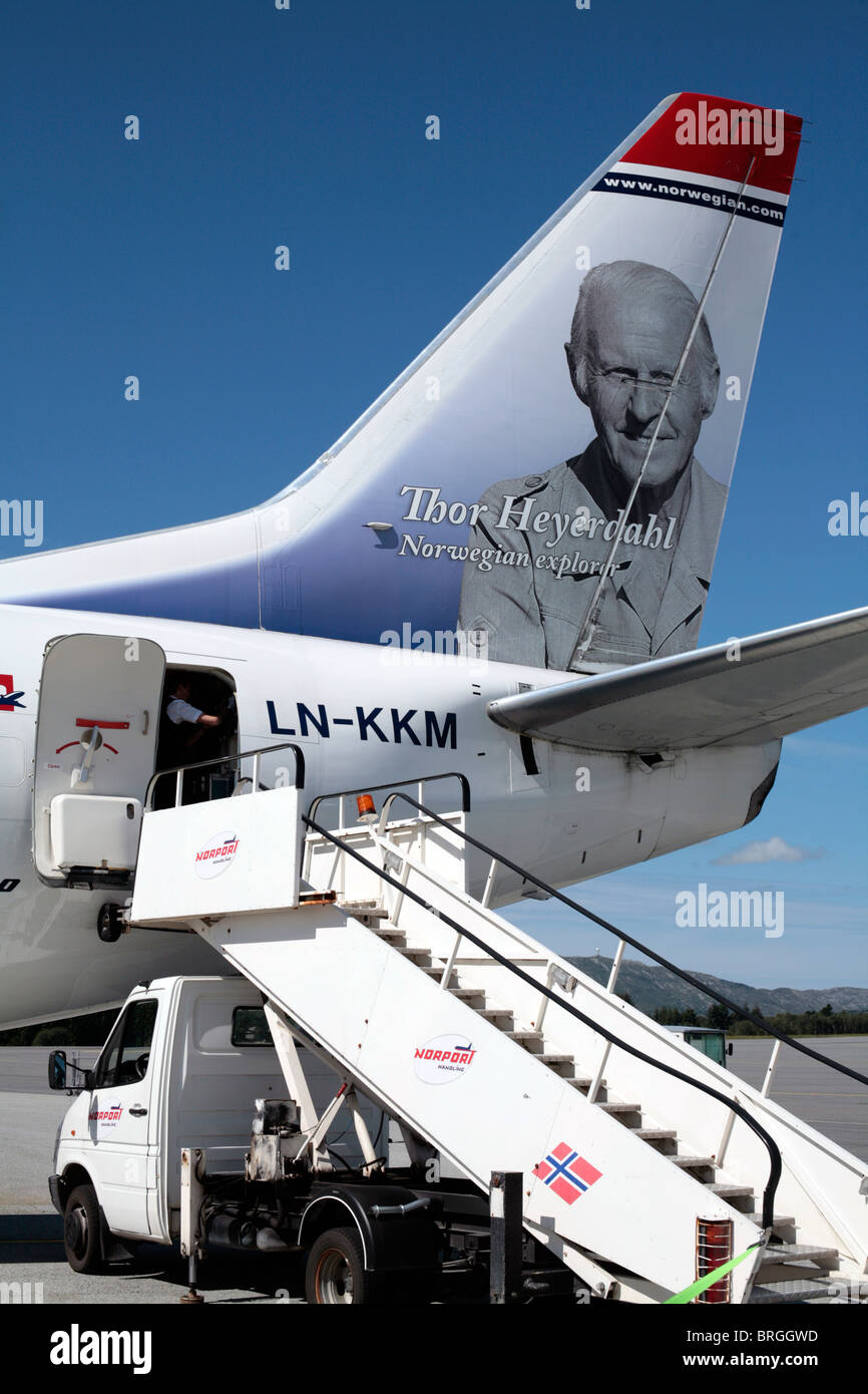 Norwegian airlines plane featuring Thor Heyerdahl, Norwegian explorer ...