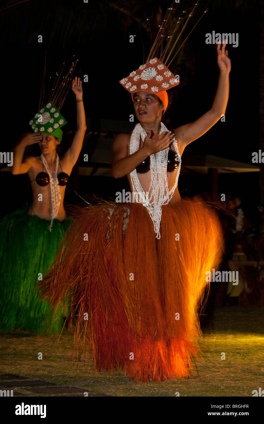 Polynesian women hi-res stock photography and images - Alamy