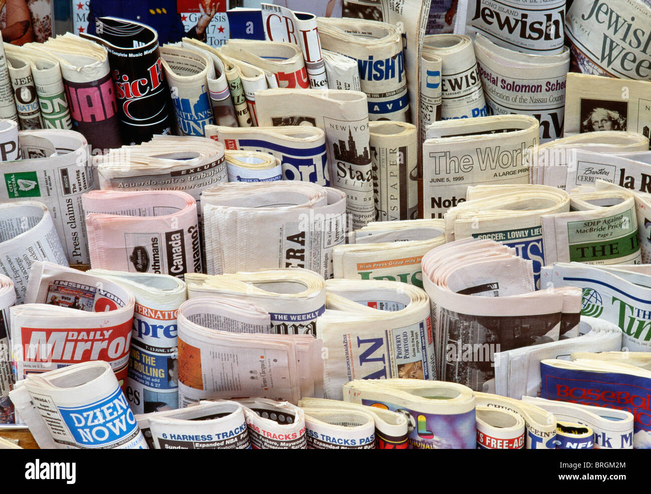International newspaper distribution hi-res stock photography and ...