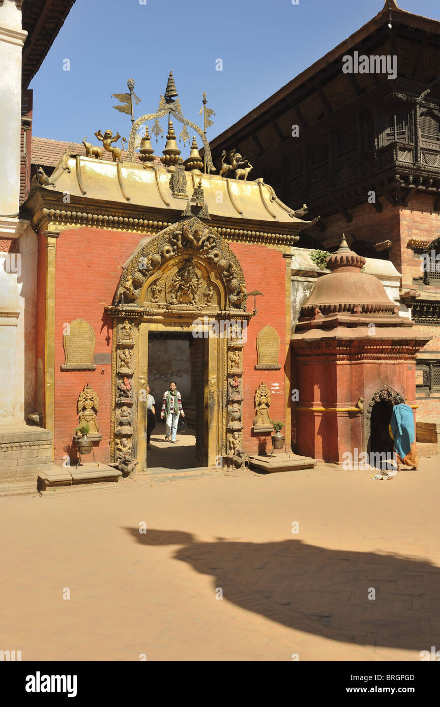 Golden Gate, Durbar Square, Bhaktapur, Kathmandu Stock Photo - Alamy