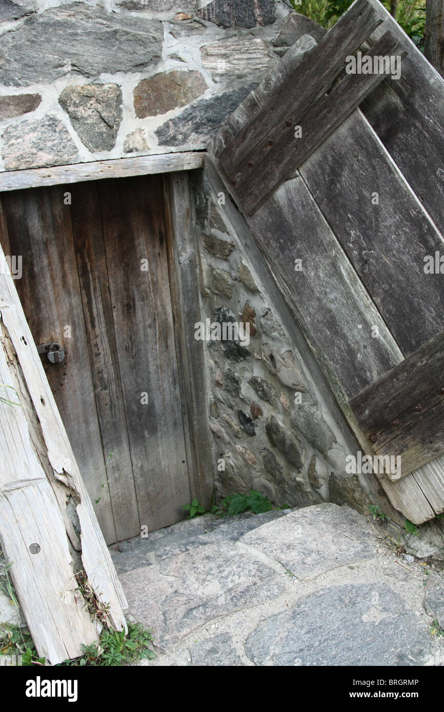 Apple Storage Cellar door underground Stock Photo - Alamy