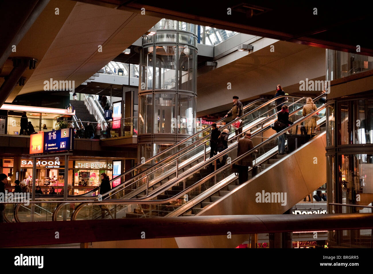 Berlin hauptbahnhof citys main railway hi-res stock photography and ...